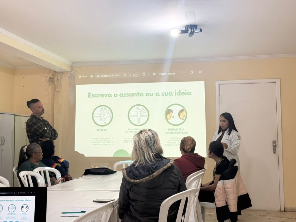 Prefeitura de Guarujá orienta cuidadores de atendimento domiciliar ...